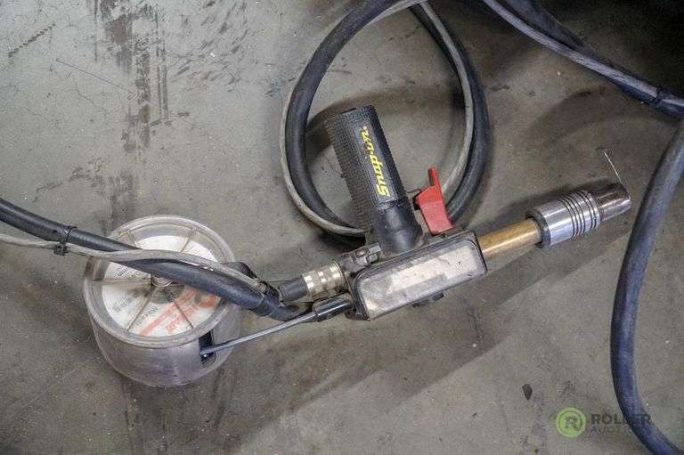 Snap-On MM250Sl MIG Wire Feed Welder w/ Torch - Roller Auctions