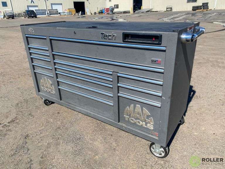 Mac Tools 16-Drawer Toolbox on Casters - Roller Auctions