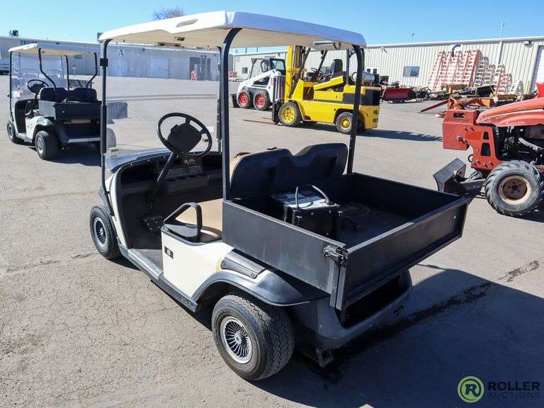 EZ-GO 27647-GO1 Utility Cart, Electric With EZ-GO Charger - Roller Auctions