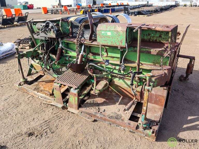 Layton Asphalt Spreader Box - Roller Auctions