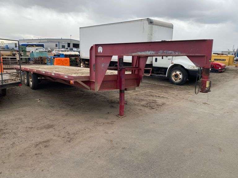 1995 WW Trailer Mfg T/A Flatbed Equipment Trailer - Roller Auctions