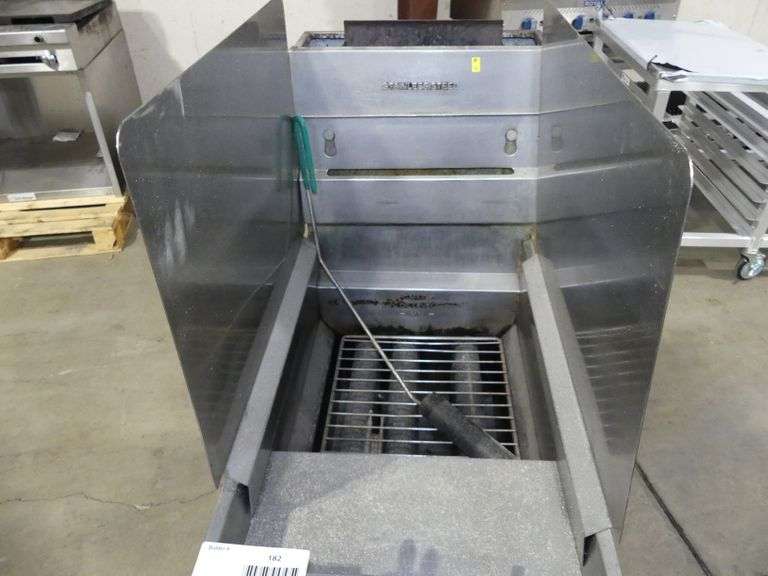 Pitco 35C+C Stainless Steel Fryer on Casters - Roller Auctions