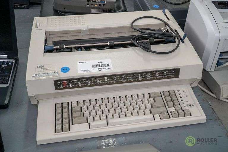 IBM Wheelwriter 1500 Typewriter - Roller Auctions