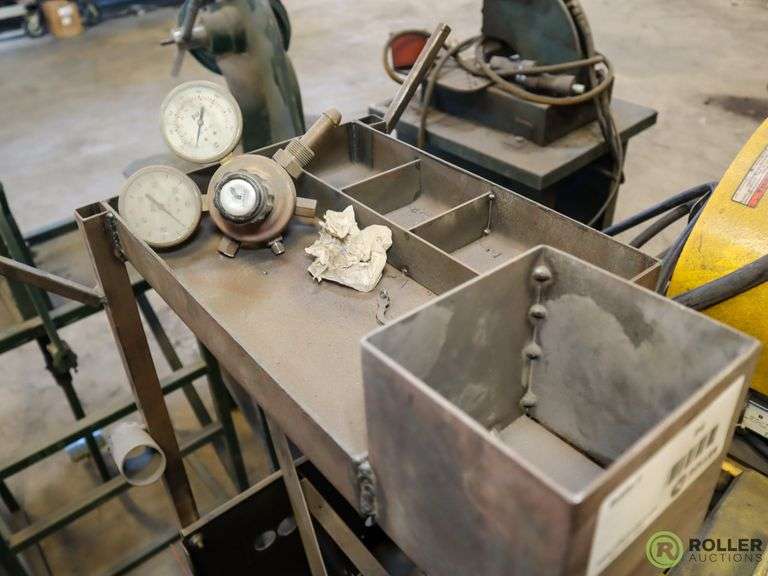 Snap On YA212A Welder (Inoperable) - Roller Auctions