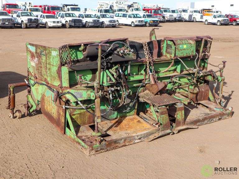 Layton Asphalt Spreader Box - Roller Auctions