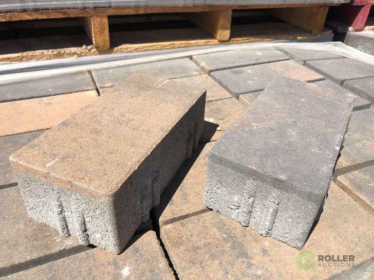(3) Pallets of Eco-City Lock 5in x 10in Pavers, Winter Blend - Roller ...