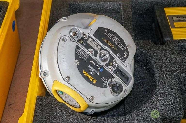 Trimble R8 5800 Radio Module, Bluetooth With Case - Roller Auctions