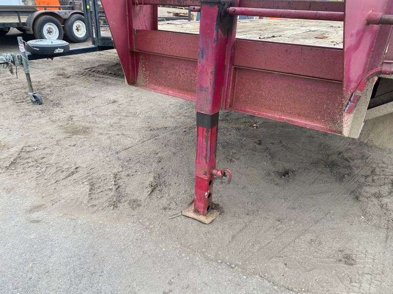 1995 WW Trailer Mfg T/A Flatbed Equipment Trailer - Roller Auctions