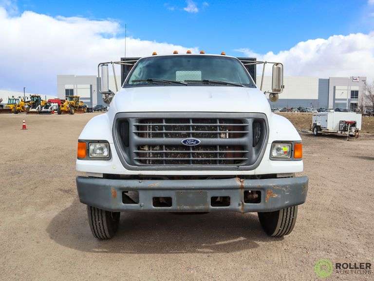 2003 Ford F650 XL S/A Super Duty Flatbed Truck - Roller Auctions