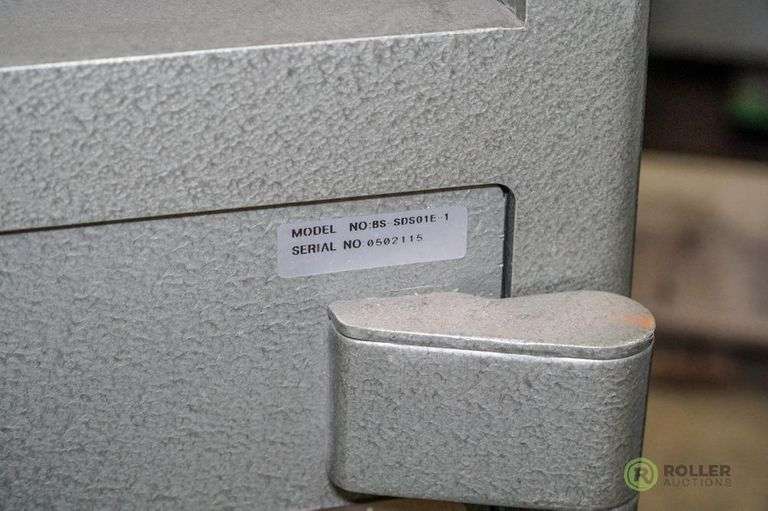 Bull Safes BSSDS01E-1 Digital Safe, 19in x 15in - Roller Auctions