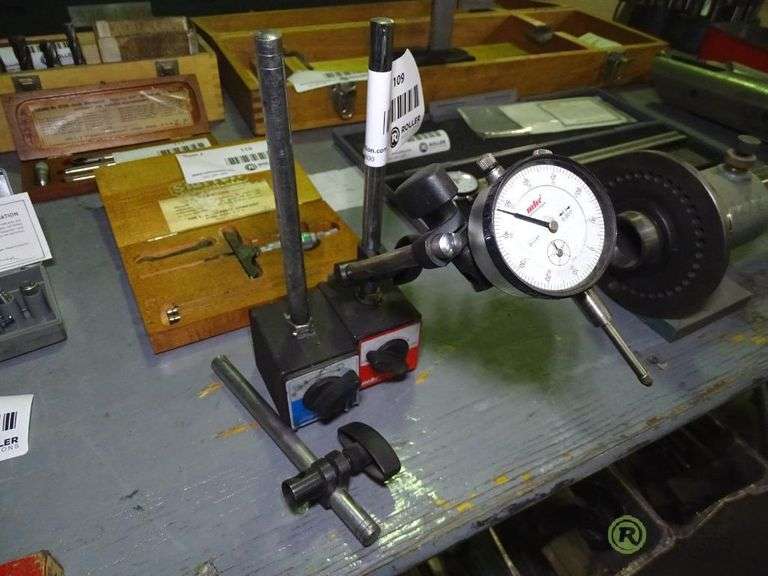(2) MHC Magnetic Dial Indicator Stands - Roller Auctions