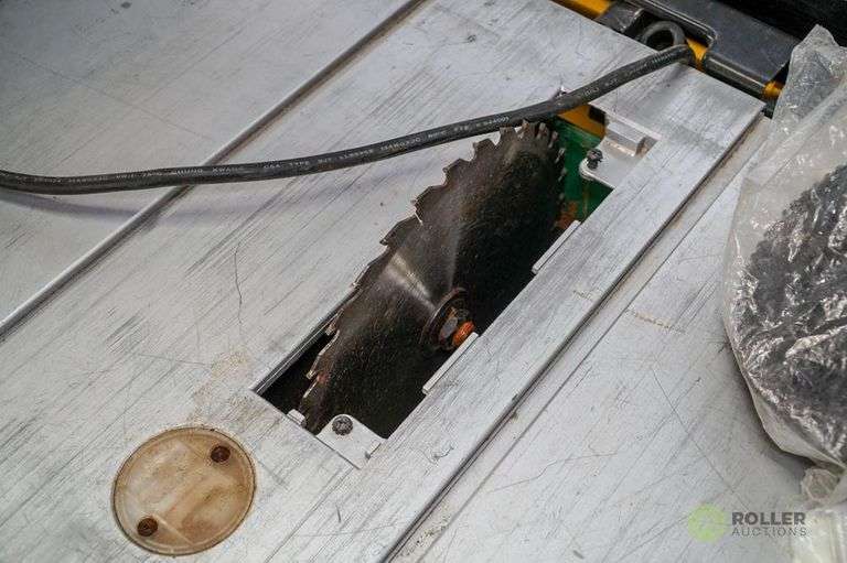 Hitachi C10FR Portable Table Saw - Roller Auctions