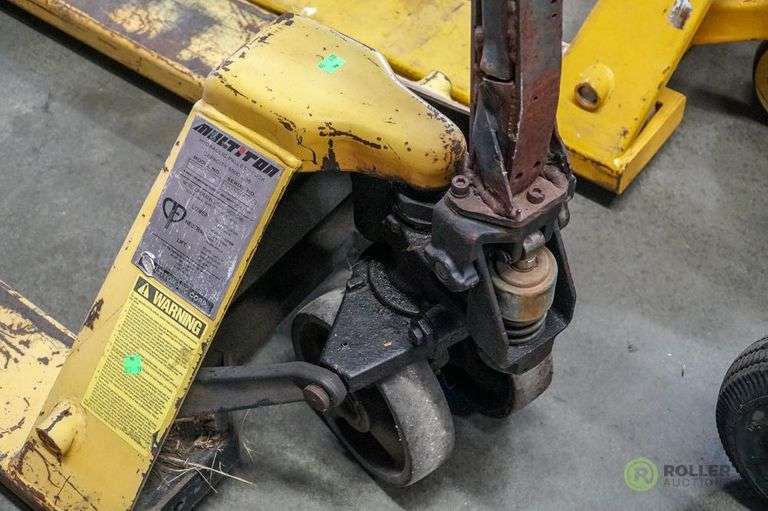 Multiton Hydraulic Pallet Jack, 5500-Lb Capacity - Roller Auctions