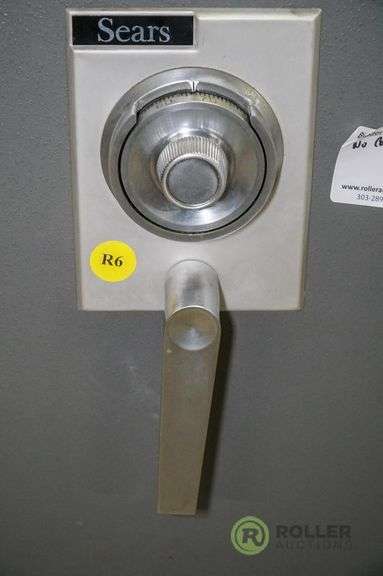 Sears Safe F1D With Locking Internal Box, 36in x 25in and (2) Cash ...