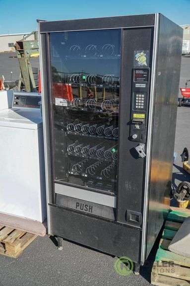 Automatic Products Vending Machine - Roller Auctions