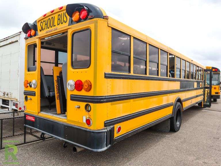 2005 International CE300 RWD 77-Passenger School Bus - Roller Auctions