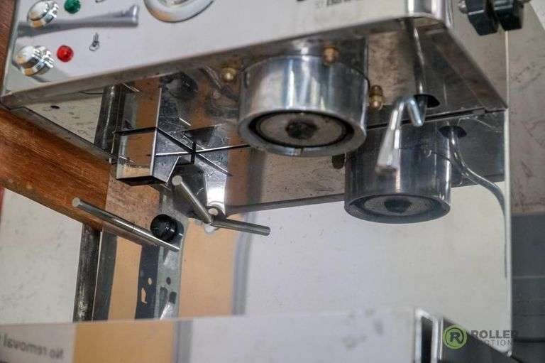 Brio Isomac Espresso Machine - Roller Auctions
