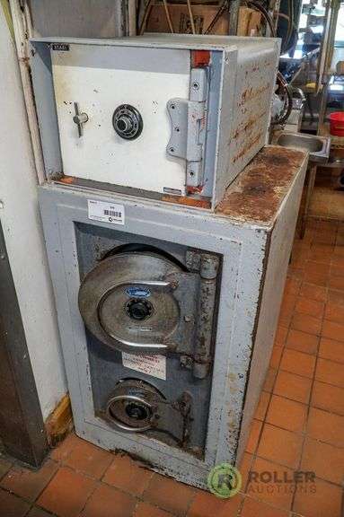 Major Safe Company 2-Level Tool Resistant Safe With Star Upper Safe ...