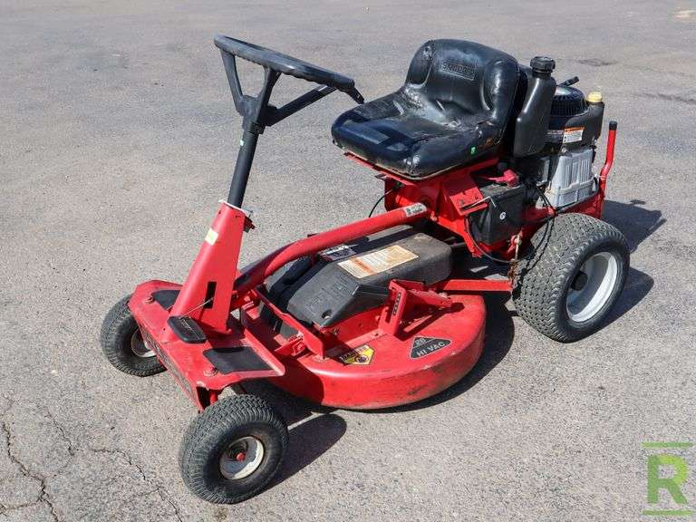 Snapper Hi-Vac 28 Ride On Mower, 28" Mower Deck, 12.5Hp Gas Engine ...