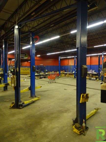 Rotary Lift SPOA9-100 9,000-Lb Capacity 2-Post Asymmetrical Lift ...