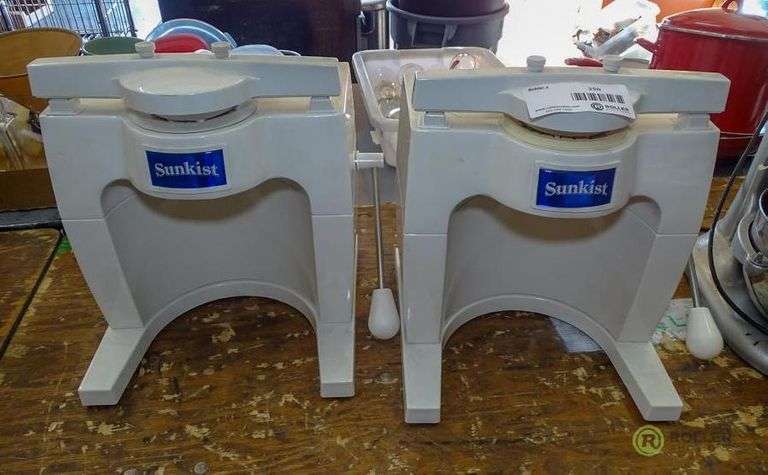 (2) Sunkist 100 Commercial Sectionizer - Roller Auctions