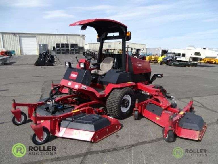 Toro Groundsmaster 580D 4X4 Commercial Riding Lawn Mower, 4-Cylinder ...