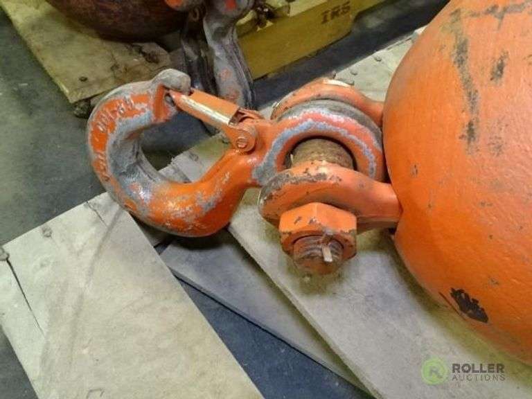 McKissick 7-Ton Swivel Crane Ball With Hook - Roller Auctions