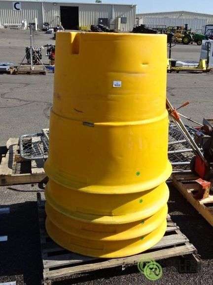(4) Impact Attenuator Barrels with Lids - Roller Auctions