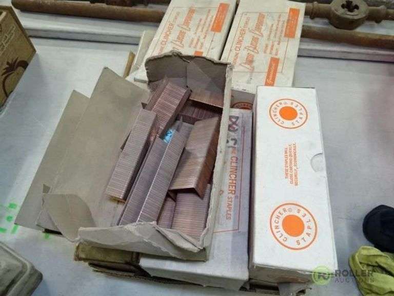 Pneumatic Cardboard Box Closing/Sealing Staple Gun - Roller Auctions