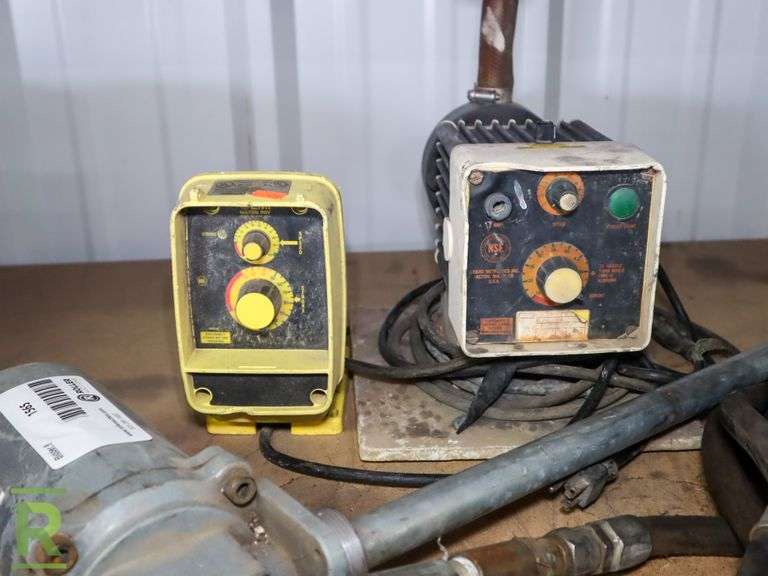 Lincoln 4491 Air Operated Oil Pump, LMI Electromagnetic Dosing Pump and ...