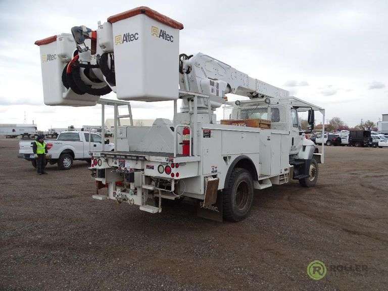 2006 INTERNATIONAL 7500 S/A 4WD Bucket Truck, HT570 Diesel, Automatic ...