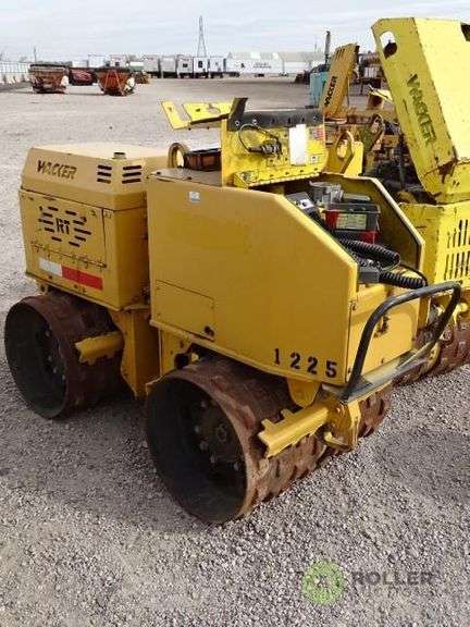 Wacker RT Walk-Behind Trench Compactor, Lombardini Diesel, 32in Double ...