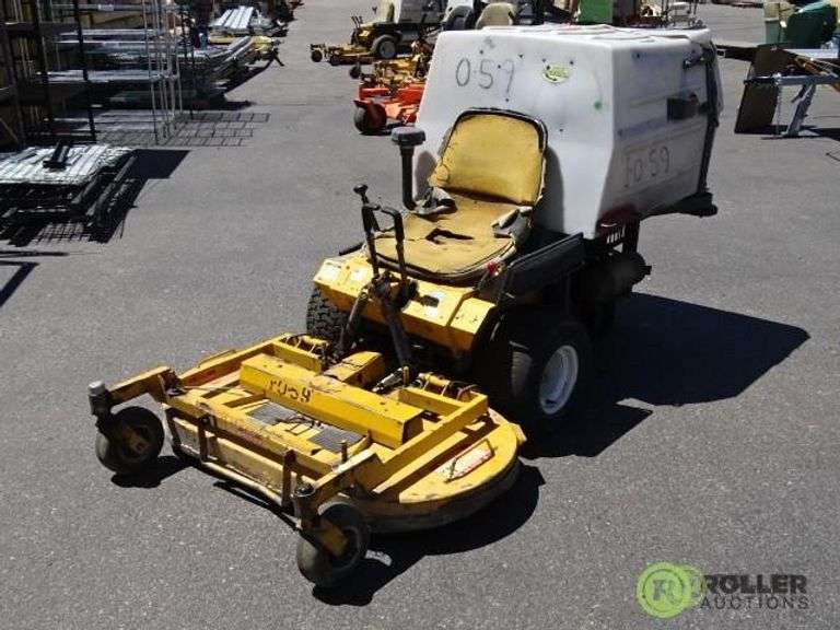 Walker MTGHS Ride On Mower, Kohler 26Hp Gas Engine, 48in Cut, Showing ...