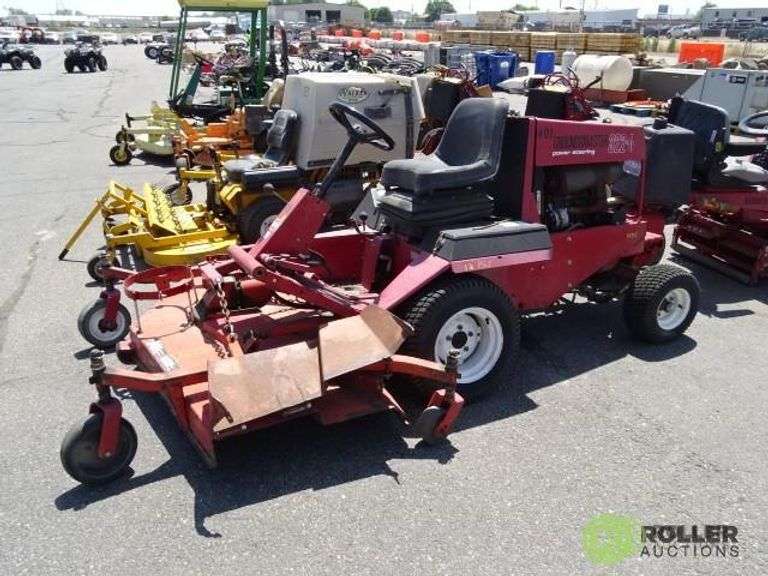 Toro Groundsmaster 322-D Ride-On Mower, 3-Cylinder Diesel Engine ...