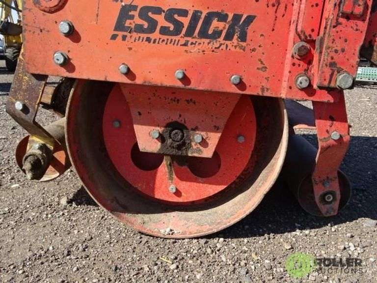 Essick Tailgate Asphalt Roller, Gas Engine, 30in Drum - Roller Auctions