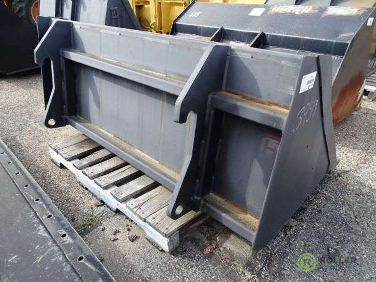 Telehandler Bucket - Roller Auctions