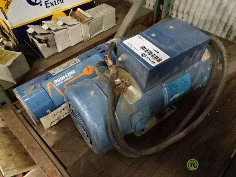(2) Redline Electric Generators - Roller Auctions