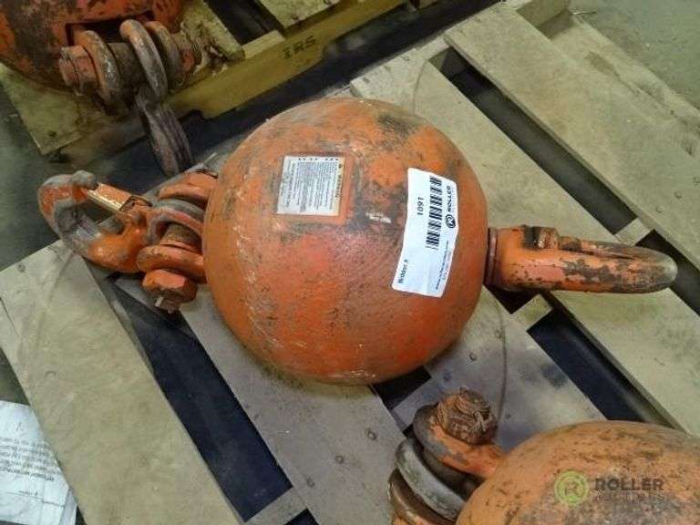 McKissick 7-Ton Swivel Crane Ball With Hook - Roller Auctions