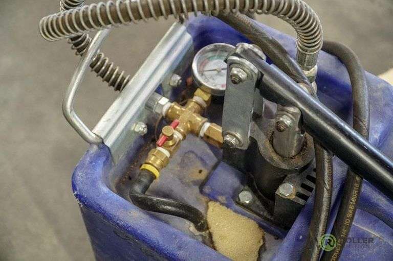 GME Portable Hydraulic Shoring Pump - Roller Auctions