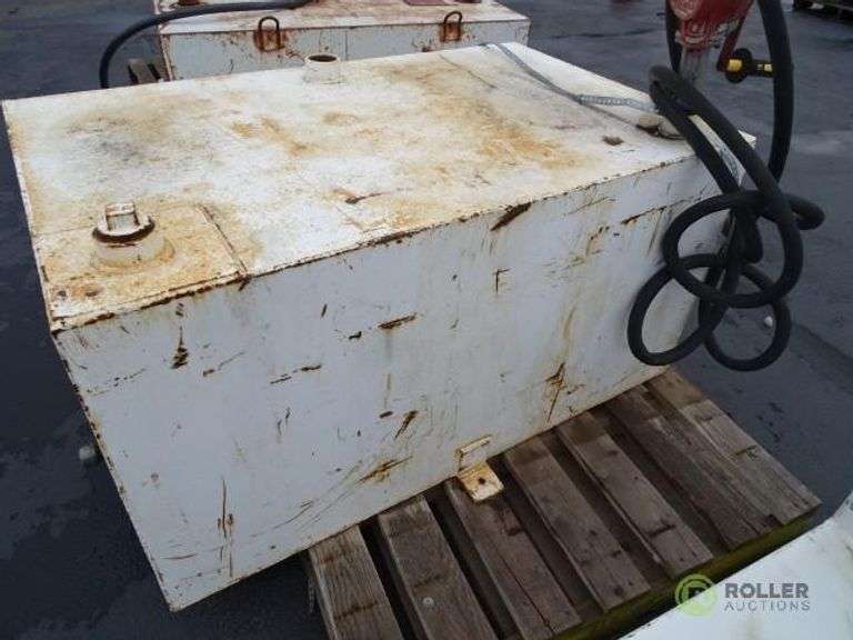 Fuel Tank With Manual Hand Pump - Roller Auctions