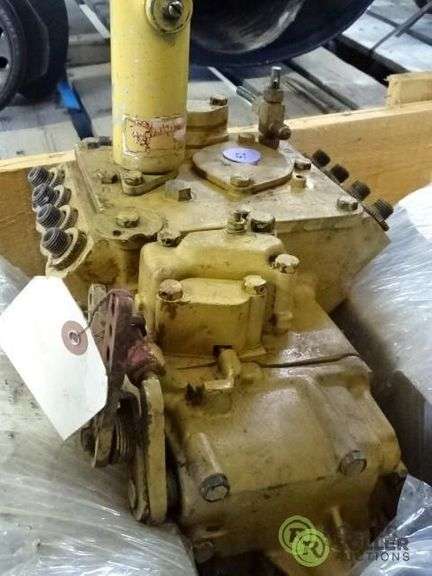 (2) Caterpillar 3208 Reman Heads, (8) CAT3208 Reman Connect Rods and ...