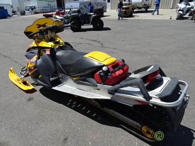 2004 SKI-DOO BOMBARDIER SUMMIT HIGHMARK SNOWMOBILE, Rotax 800 HO ...