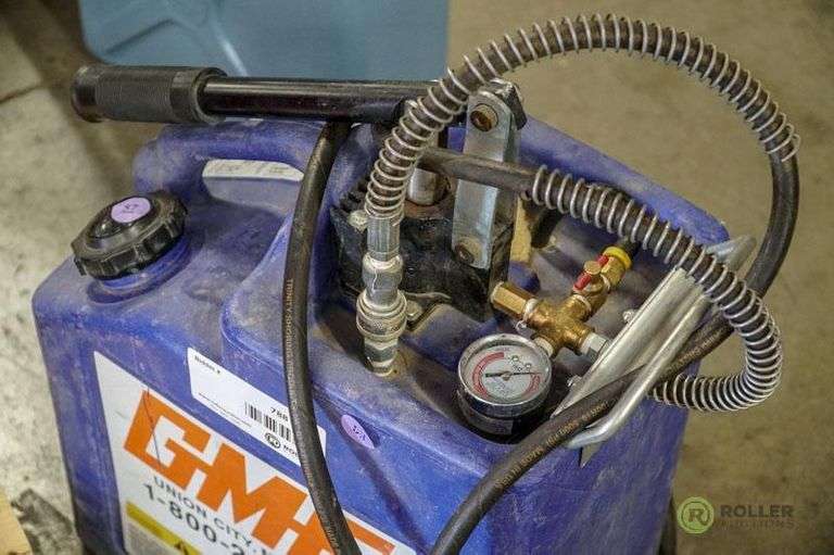 GME Portable Hydraulic Shoring Pump - Roller Auctions