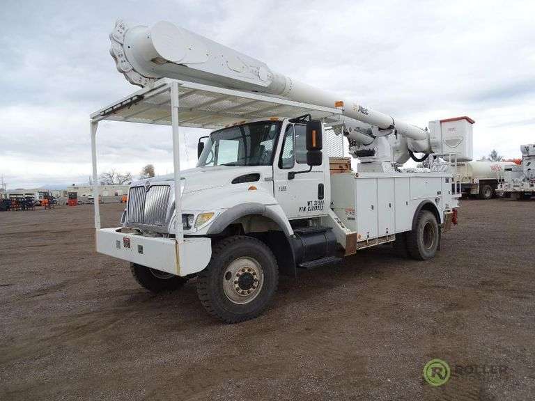 2006 INTERNATIONAL 7500 S/A 4WD Bucket Truck, HT570 Diesel, Automatic ...
