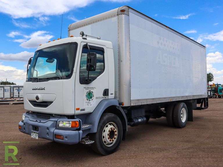 2002 Mack MV322 Freedom XXL 300 RWD Box Truck - Roller Auctions