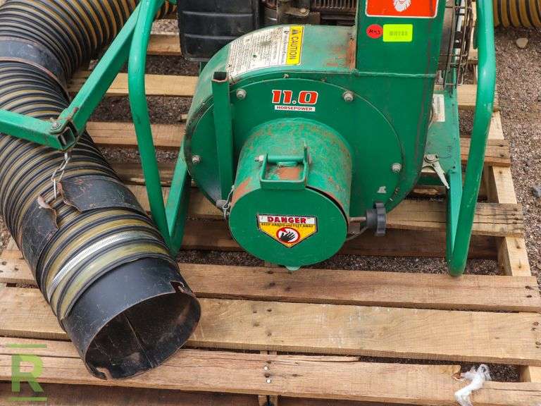 Billy Goat Ind. TR1102 Truck Loader Vacuum - Roller Auctions