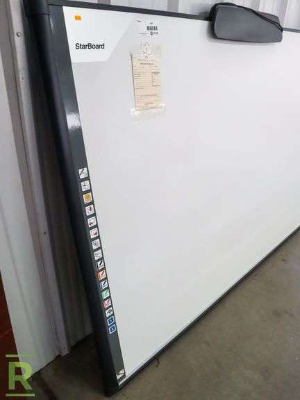 Hitachi Starboard Smart Board - Roller Auctions