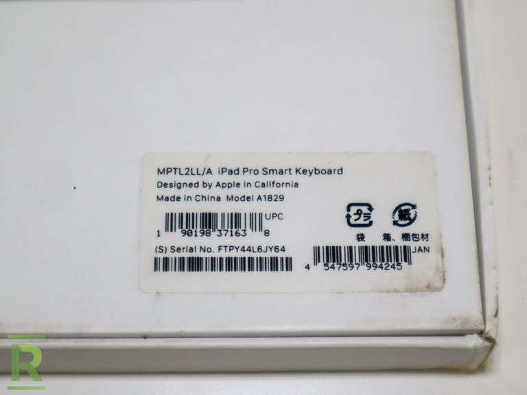 Apple A1829 iPad 10.5" Pro Smart Keyboard - Roller Auctions