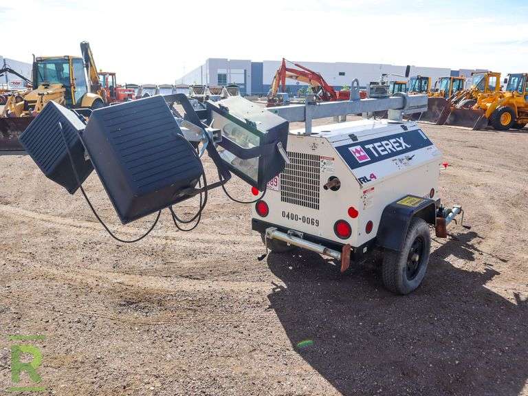 2015 Terex RL4 Towable Light Tower - Roller Auctions