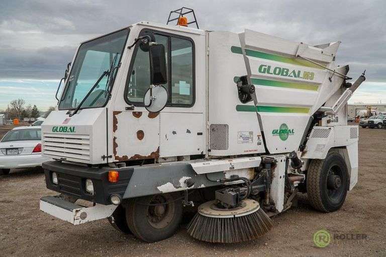 2012 GLOBAL ALLIANZ M3 STREET SWEEPER, John Deere Diesel, Dual Gutter ...